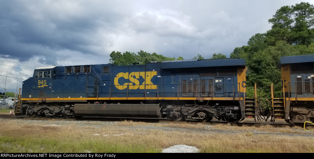 CSX 945